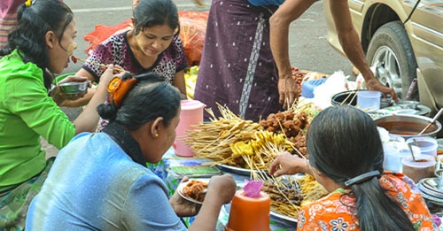 Bagan Street Food : A Guide to Burmese food in Bagan, Myanmar