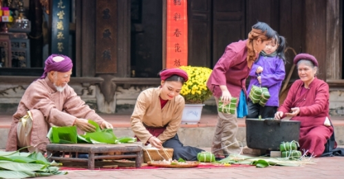 Explore the beauty of Vietnamese culture and traditions on Tet holiday
